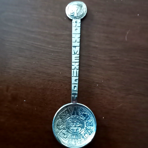 Other | Vintage Mexico Aztec Calendar Design Souvenir Spoonalpaca ...